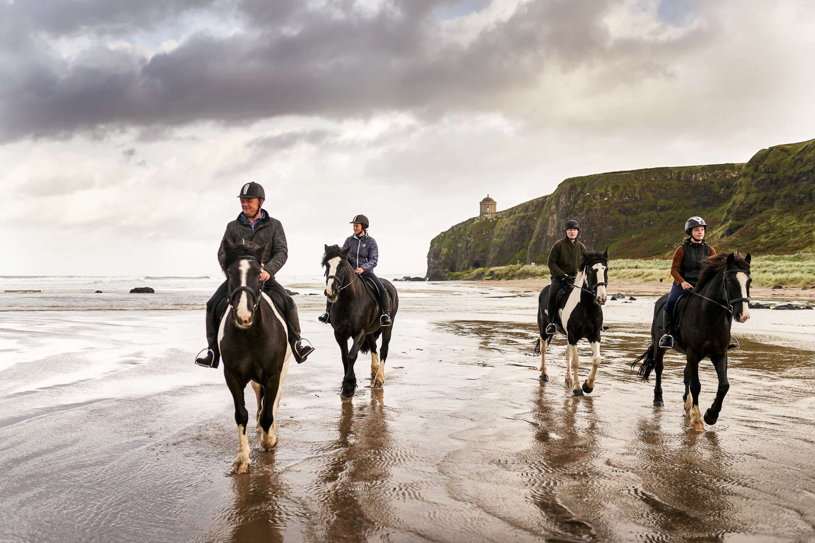 A weekend retreat in Ireland for intermediate riders | Equus Journeys