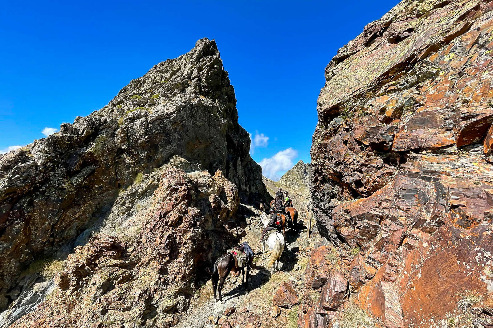 Follow horseback trails in the Benasque Valley, Spain | Equus Journeys